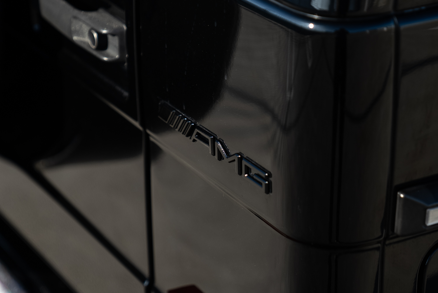 Rosso Corsa Gallery » Car Inventory » 2015 Mercedes-Benz G63 AMG CUSTOM